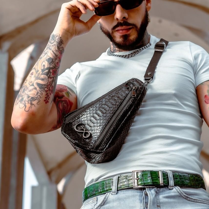 "The Falcon" Python Full Black