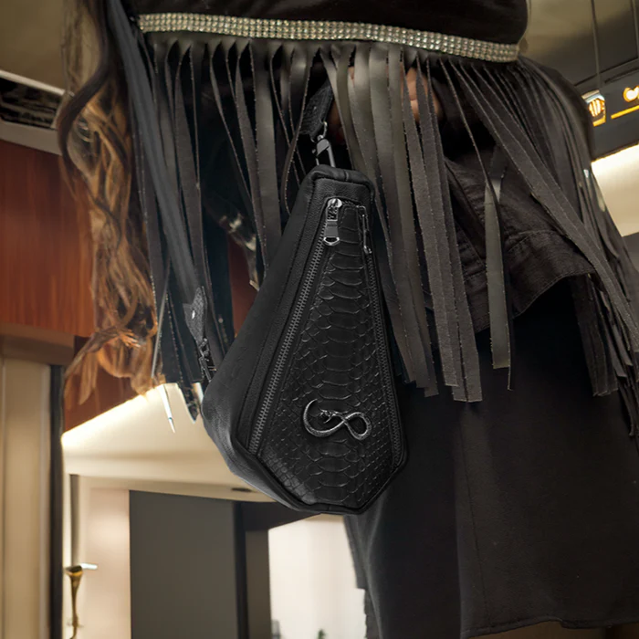 "The Falcon" Python Black